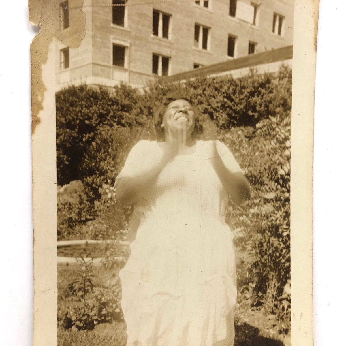 Pure Joy, Clapping in the Sunshine, Old Snapshot Photo – critical EYE Finds
