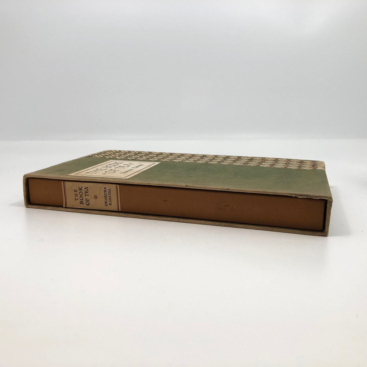The Book of Tea by Okakura Kabuzo, 1966 Edition – critical EYE Finds
