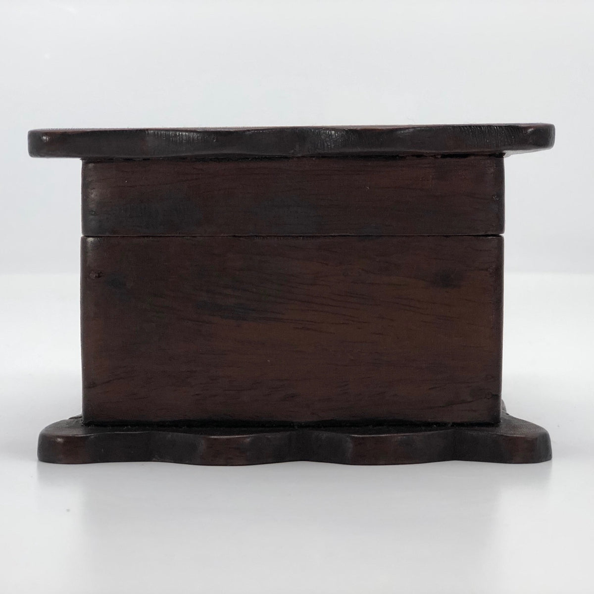 Dark Stained Wooden Box with Scalloped Edge – critical EYE Finds