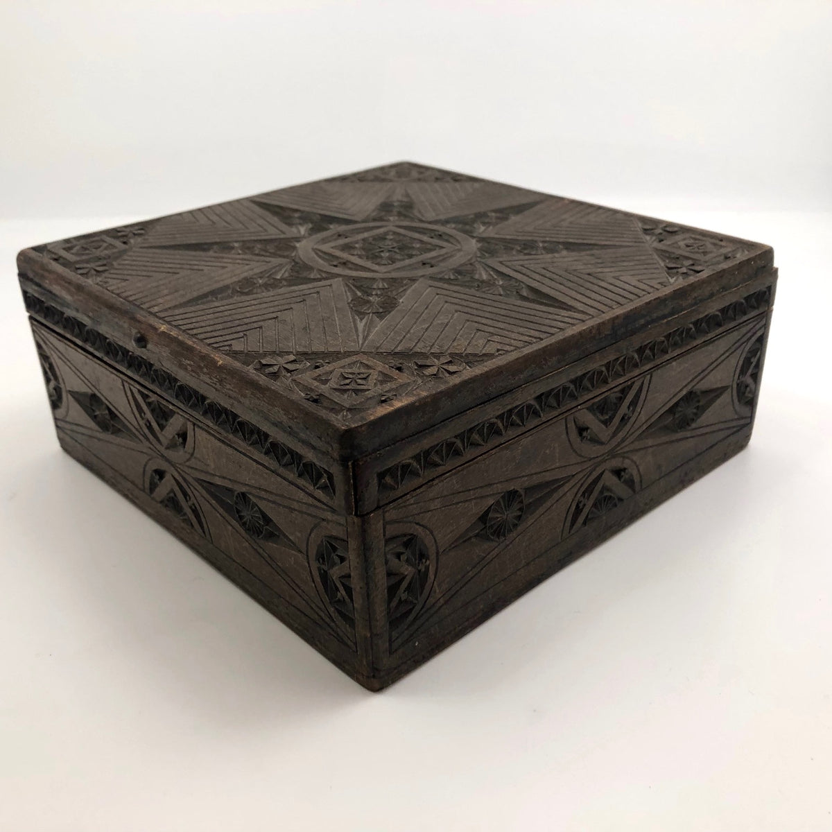 Finely Chip-Carved Dark-Stained Wooden Box – critical EYE Finds