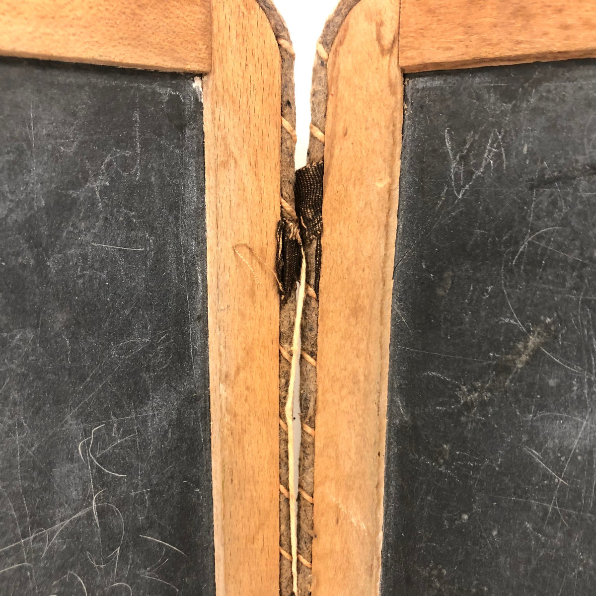 Four Sided Antique Silent Slate with Slate Pencil – critical EYE Finds
